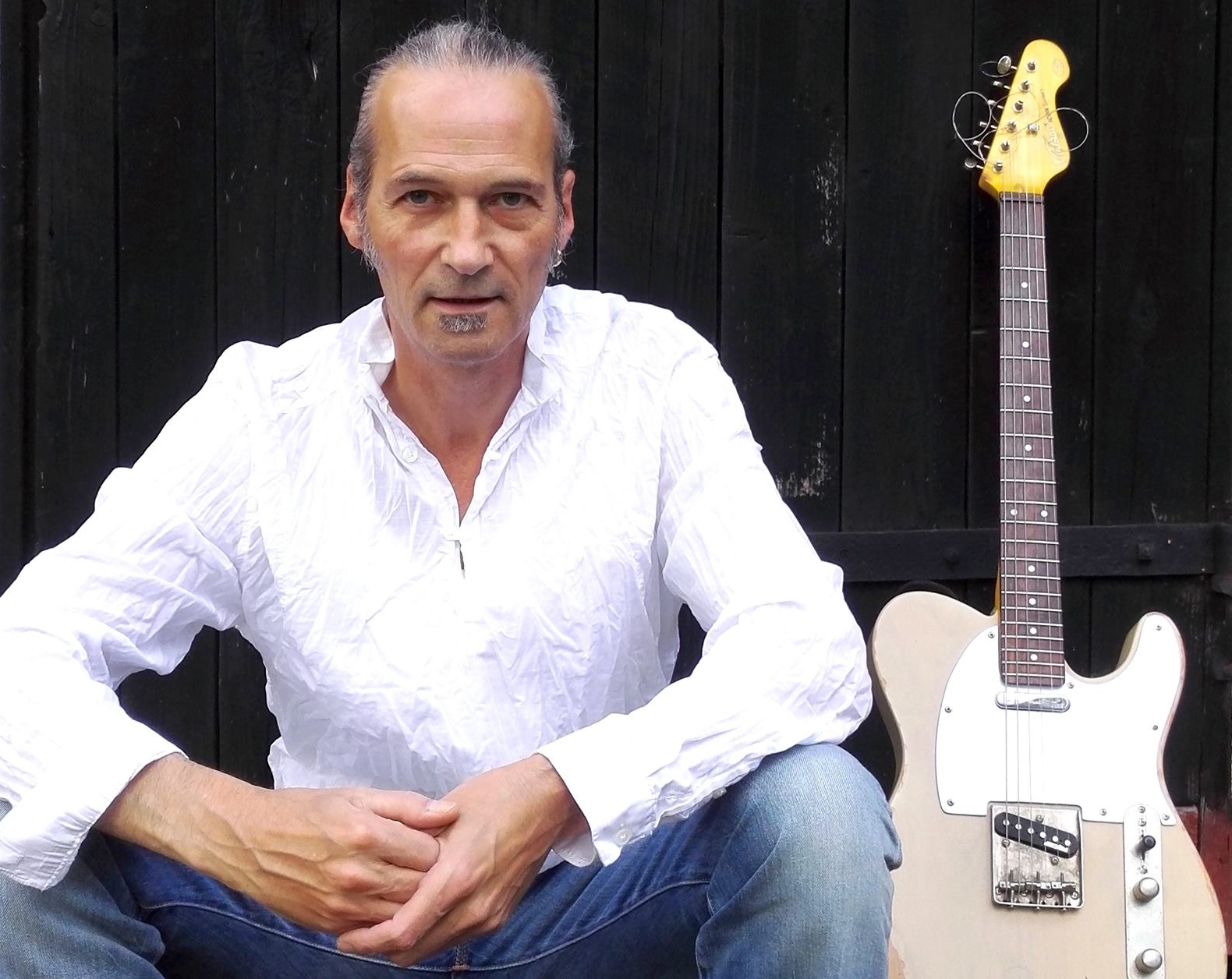 Shed Blues: Neil Berrymen @ Shed To 28.3.2024 - Shed & Fox Shed